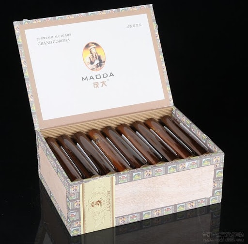 Cigar In China - Let's Chinese